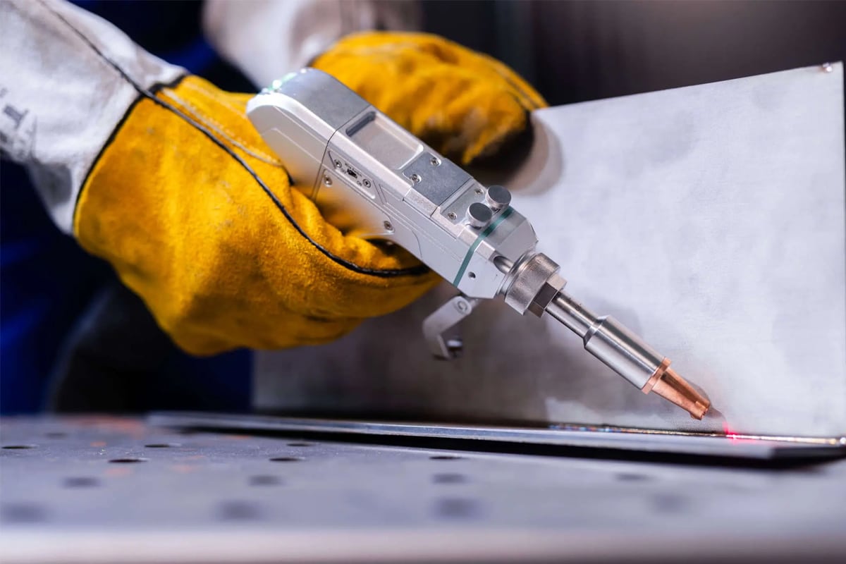Laser Welding VS MIG Welding - Maxcool CNC